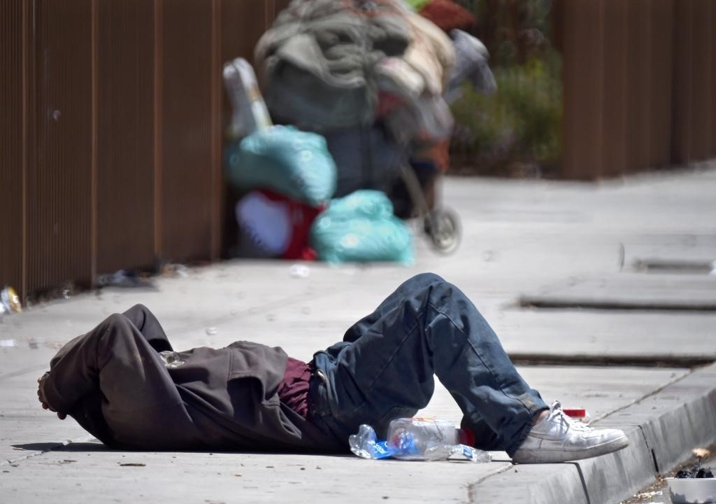 Fresno law would restrict homeless camps near sensitive sites